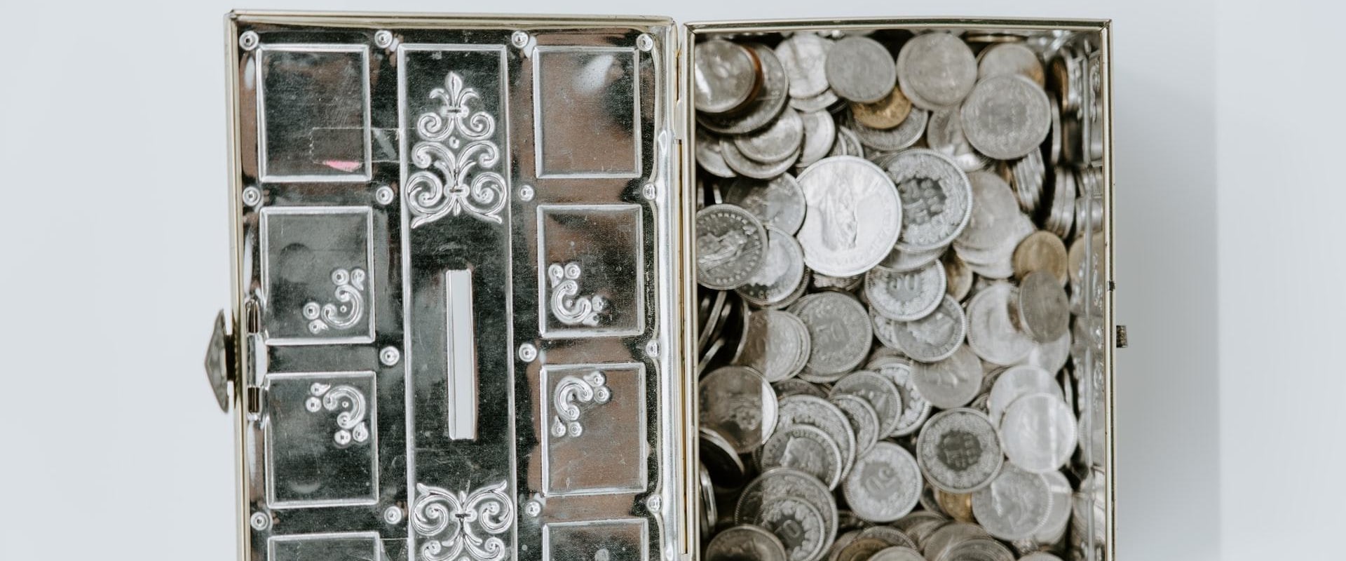 What will be the value of silver in 2025?